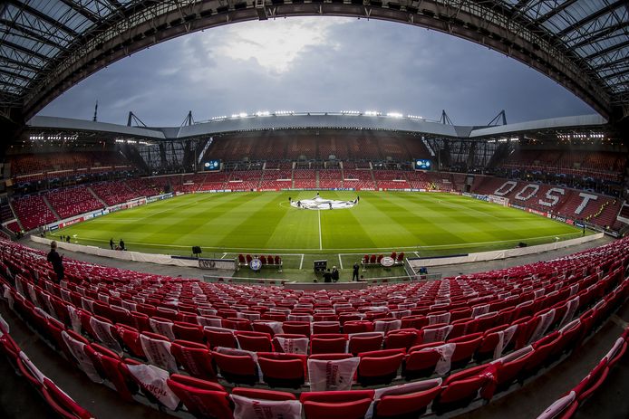 PSV wil nog vele jaren in het Philips Stadion blijven en denkt niet aan ...