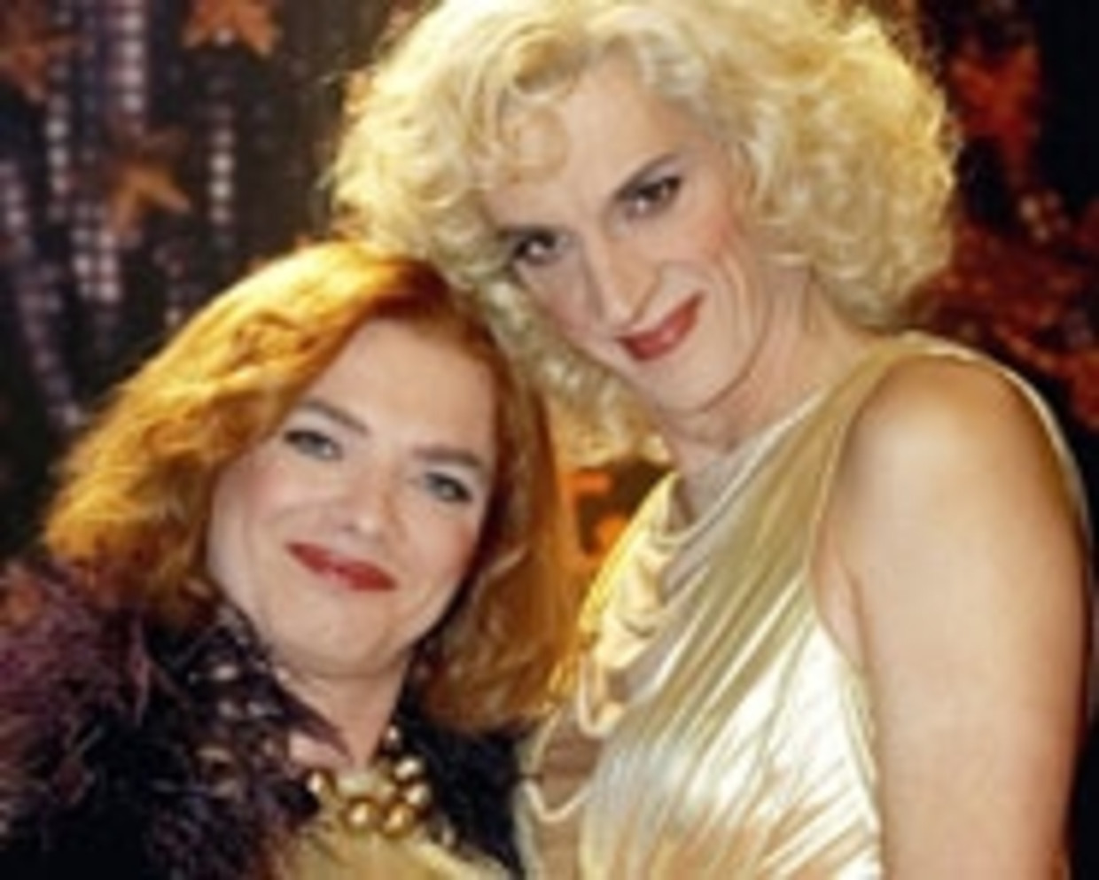 Debby en Nancy in zee met Alfacam | Humo