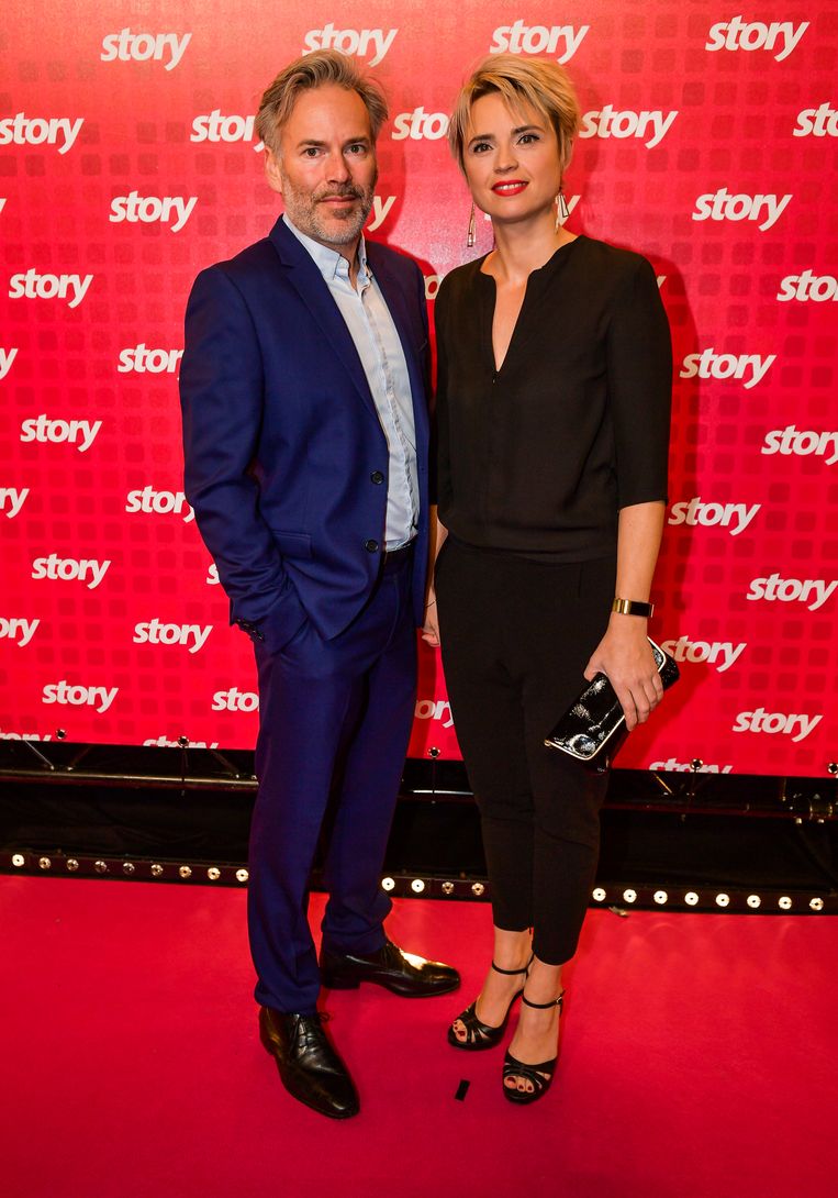 IN BEELD. De rode loper van de Story Showbizz Awards | Showbizz | HLN