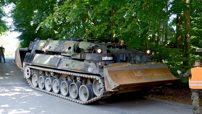 Bejaarde Duitser heeft tank uit WO2 in kelder staan | Buitenland | AD.nl