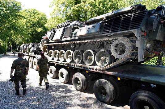 Bejaarde Duitser heeft tank uit WO2 in kelder staan | Buitenland | AD.nl