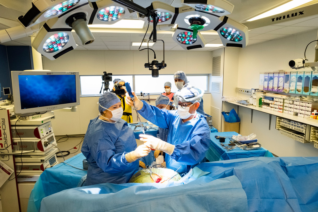 Europese primeur in AZ Deurne: 3D-afdruk van ruggenwervel helpt ...