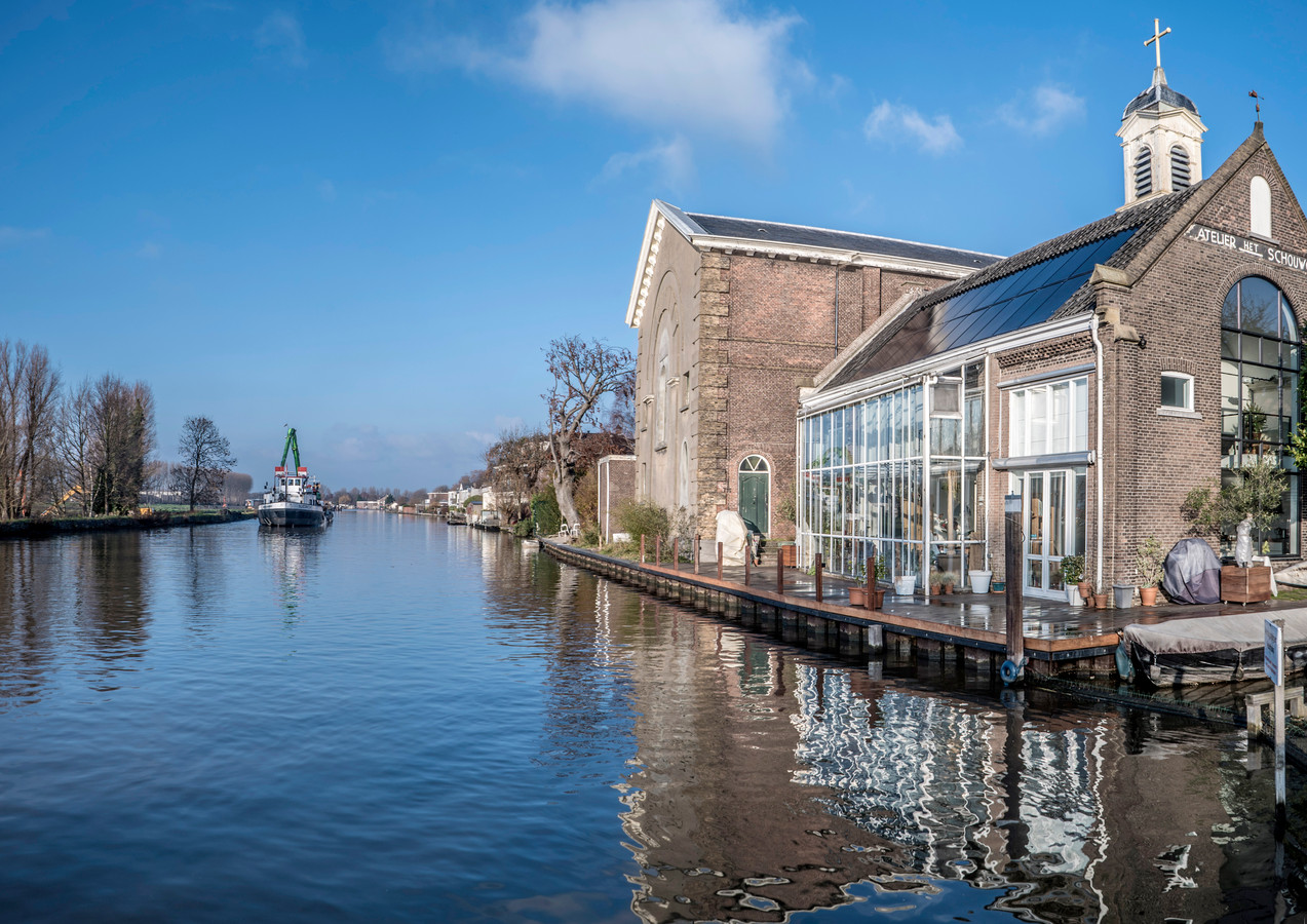De kerk verdwijnt uit Overschie | Foto | AD.nl