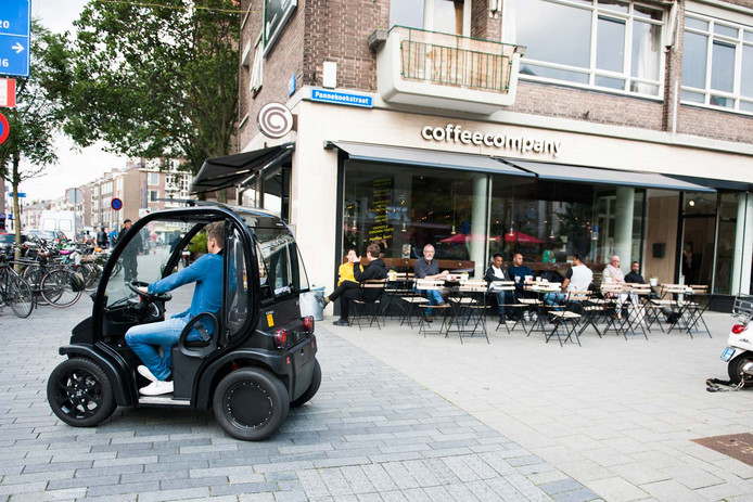 Amsterdamse yuppen mogen niet meer op de stoep parkeren | Auto | AD.nl