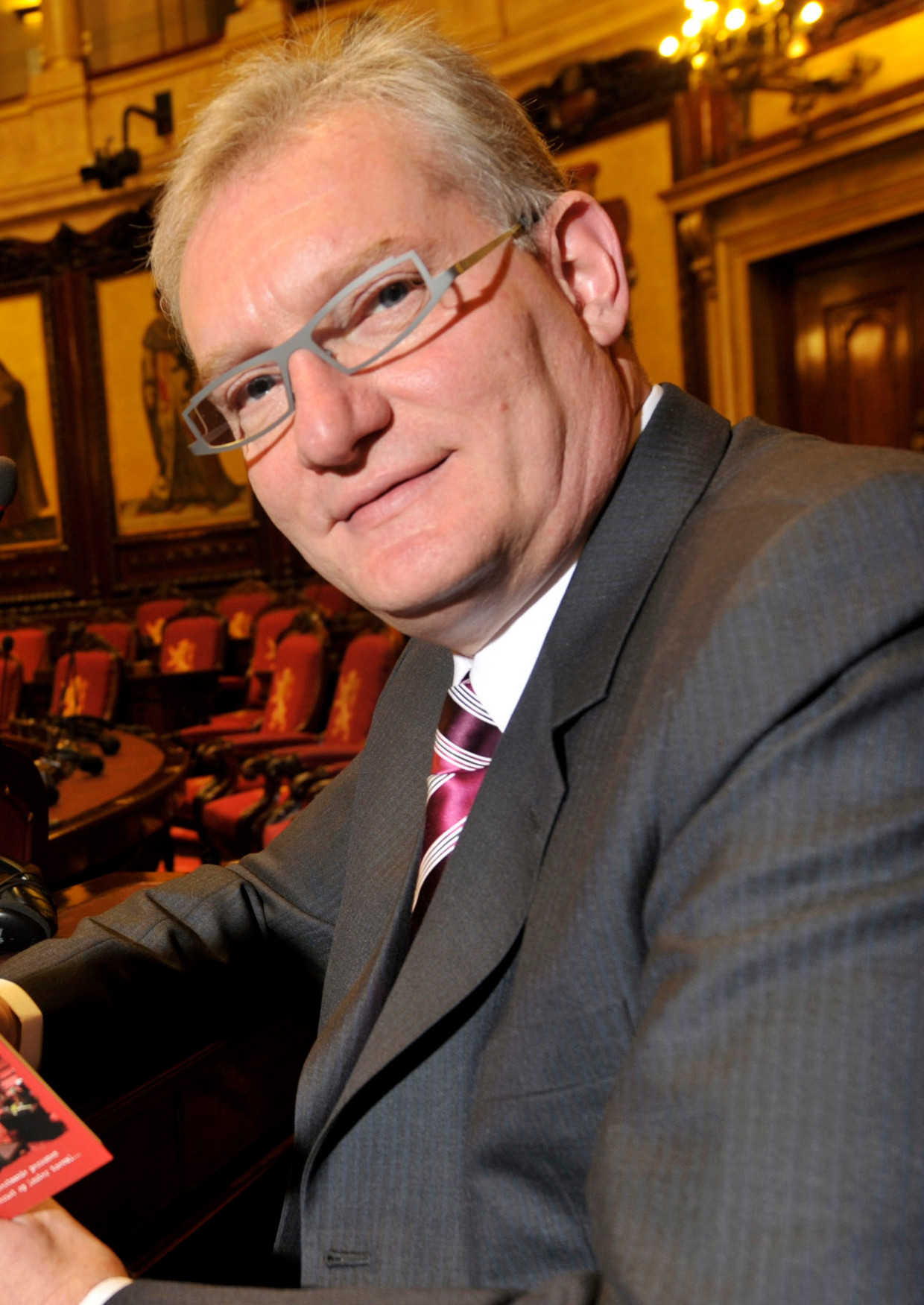 Resem bekende namen keert niet terug naar parlement | De Morgen