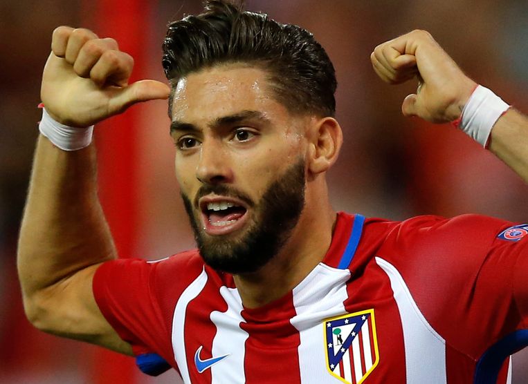Carrasco traint al meteen mee bij ‘nieuwe’ ploeg Atlético, Simeone ...
