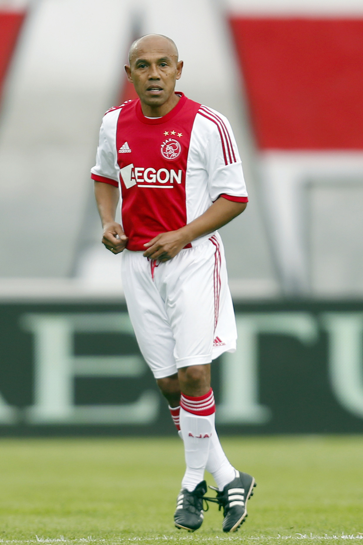 'Simon Tahamata terug bij Ajax' | Trouw