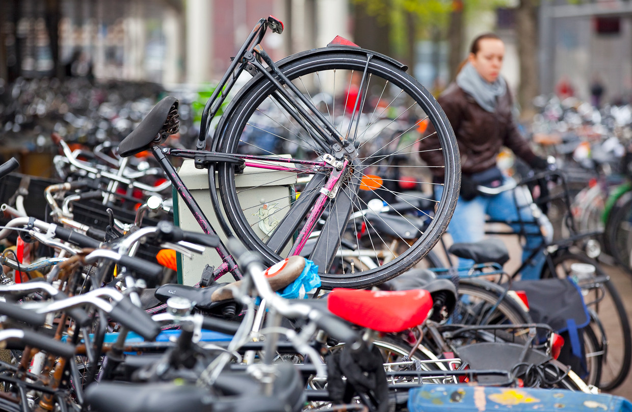 Fietsstallingen stations overvol door toename bakfietsen en e-bikes ...