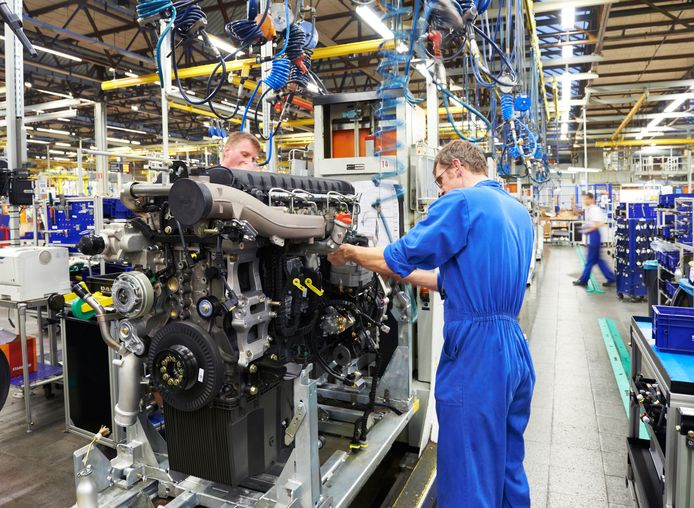 DAF in Eindhoven maakt motoren voor andere Paccar-merken Peterbilt en ...