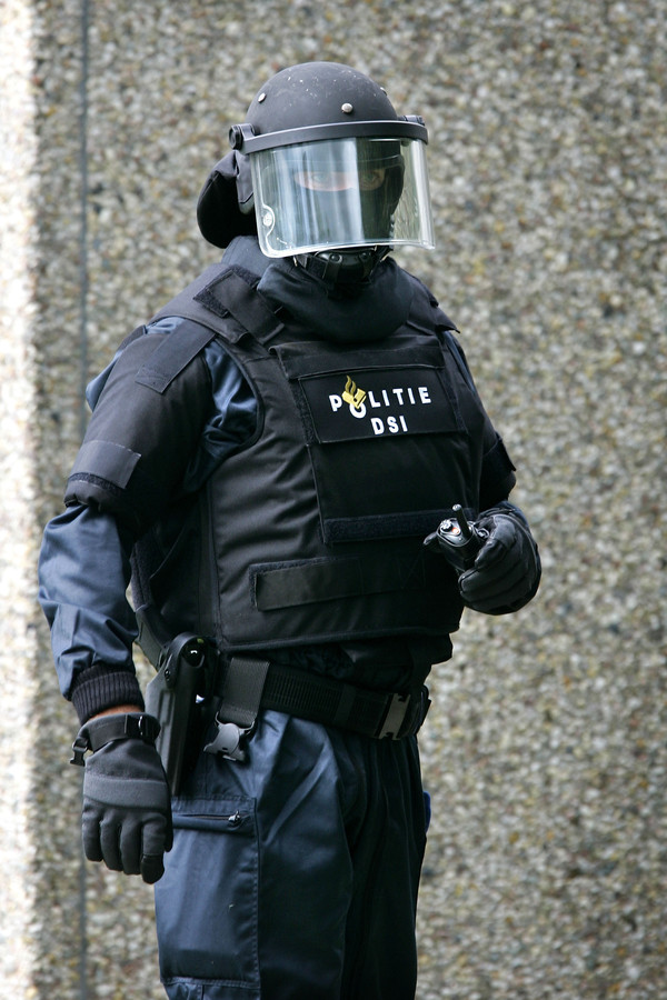 Man in Heerlen opgepakt bij terreuronderzoek | Foto | pzc.nl