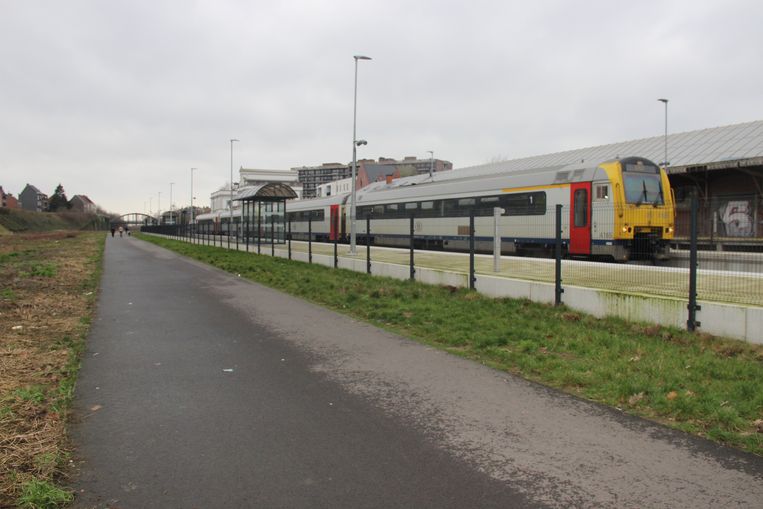 L087 Ronse (Station) - Ellezelles (Taal Grens) F421