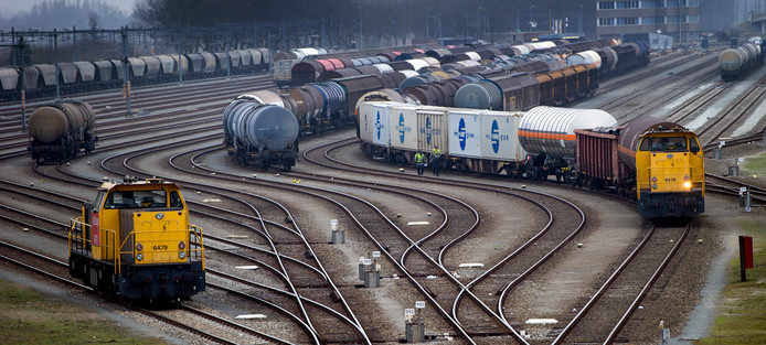 Goederentrein met LPG in Zeeland ontspoord | Binnenland | AD.nl