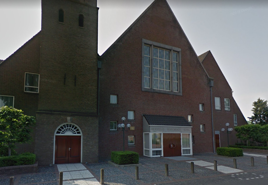 Kerkdiensten in Dorpskerk in Staphorst gaan door, 1.000 mensen worden ...