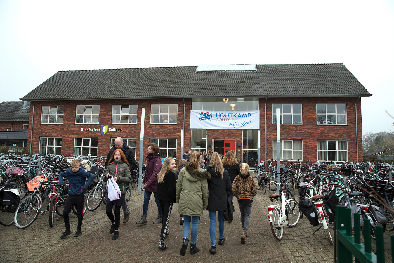 Nieuwe Houtkamp College in Doetinchem ‘topsportvriendelijke school’ | Foto | gelderlander.nl