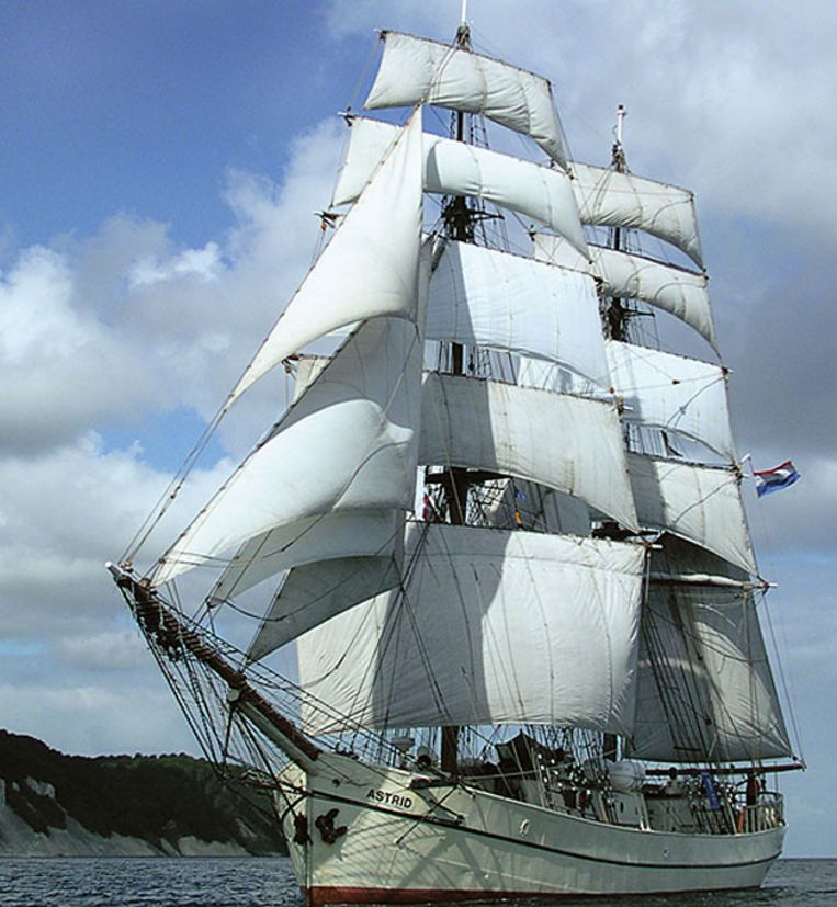 Schipbreuk Nederlands zeilschip na motorpech | Trouw