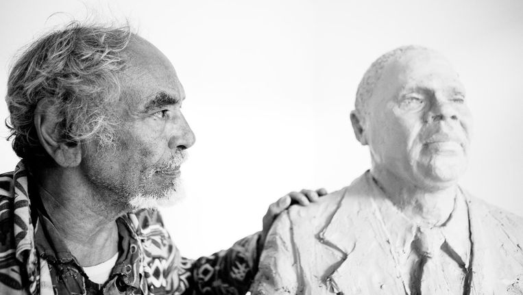 Erwin de Vries (1929-2018): Surinaamse koning van het borstbeeld | Het ...