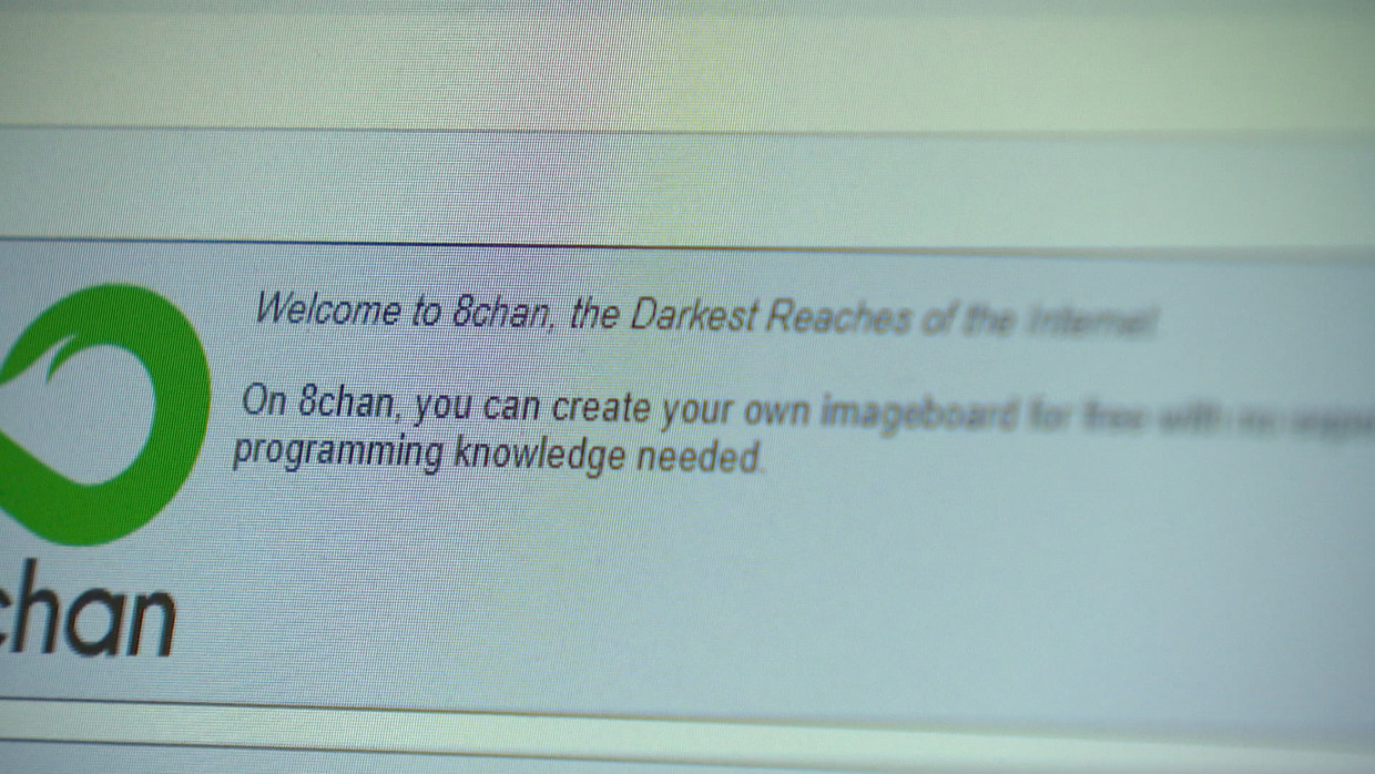 Berucht internetforum 8chan keert terug als 8kun | De Morgen