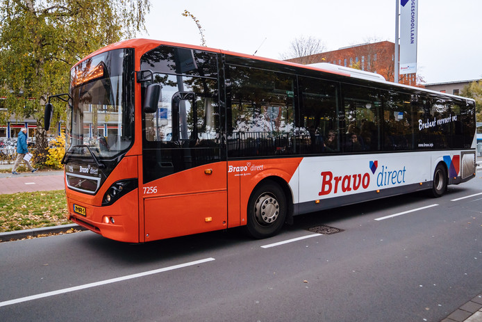 Bussen in Brabant heten vanaf nu Bravodirect en zo gaan ze eruitzien ...