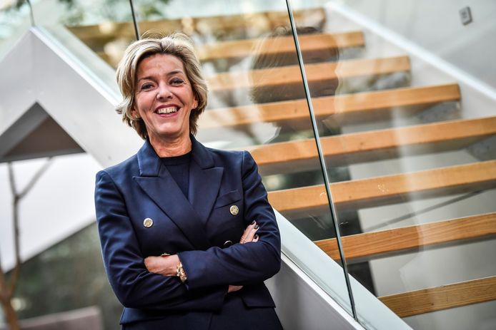 Gouverneur Carina Van Cauter reageert op extra maatregelen Vlaamse ...